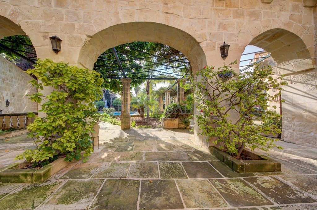 Balzan, Umgebautes Charakterhaus In Balzan, Malta Zu Verkaufen (16921660)