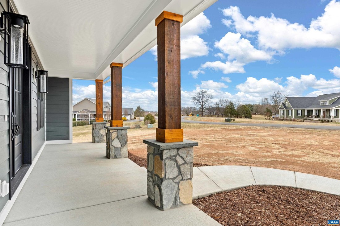 Single Family Residence In Dyke In Dyke, Virginia, United States For ...