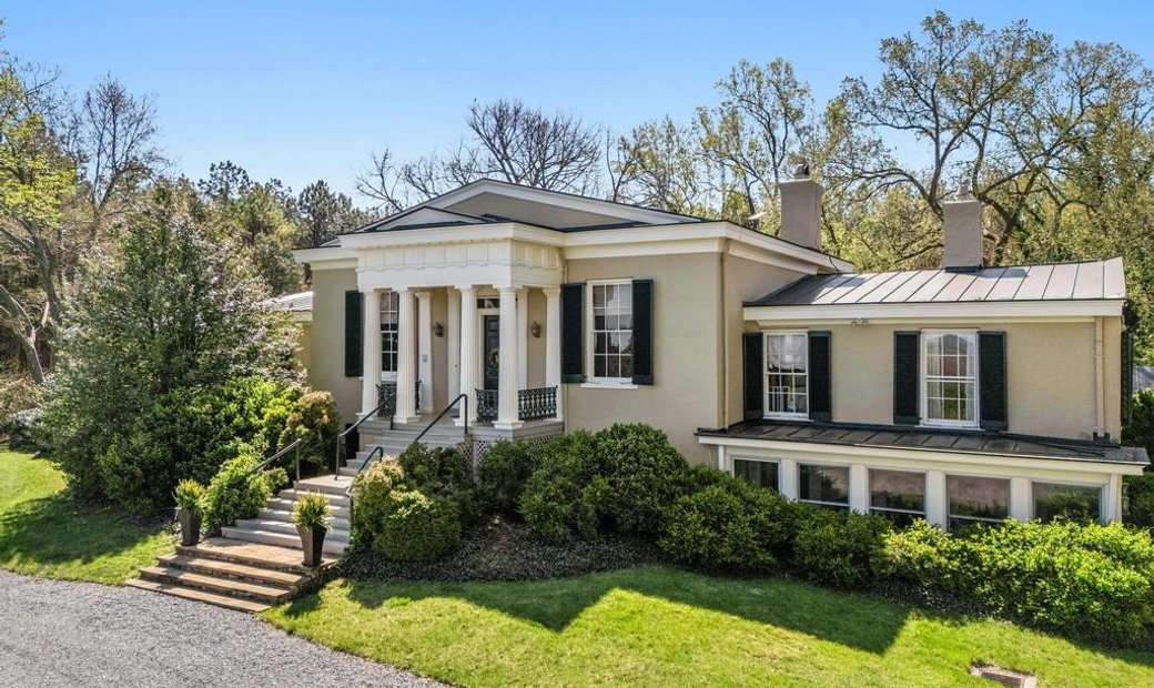 Single Family Residence In Delaplane In Marshall, Virginia, United ...