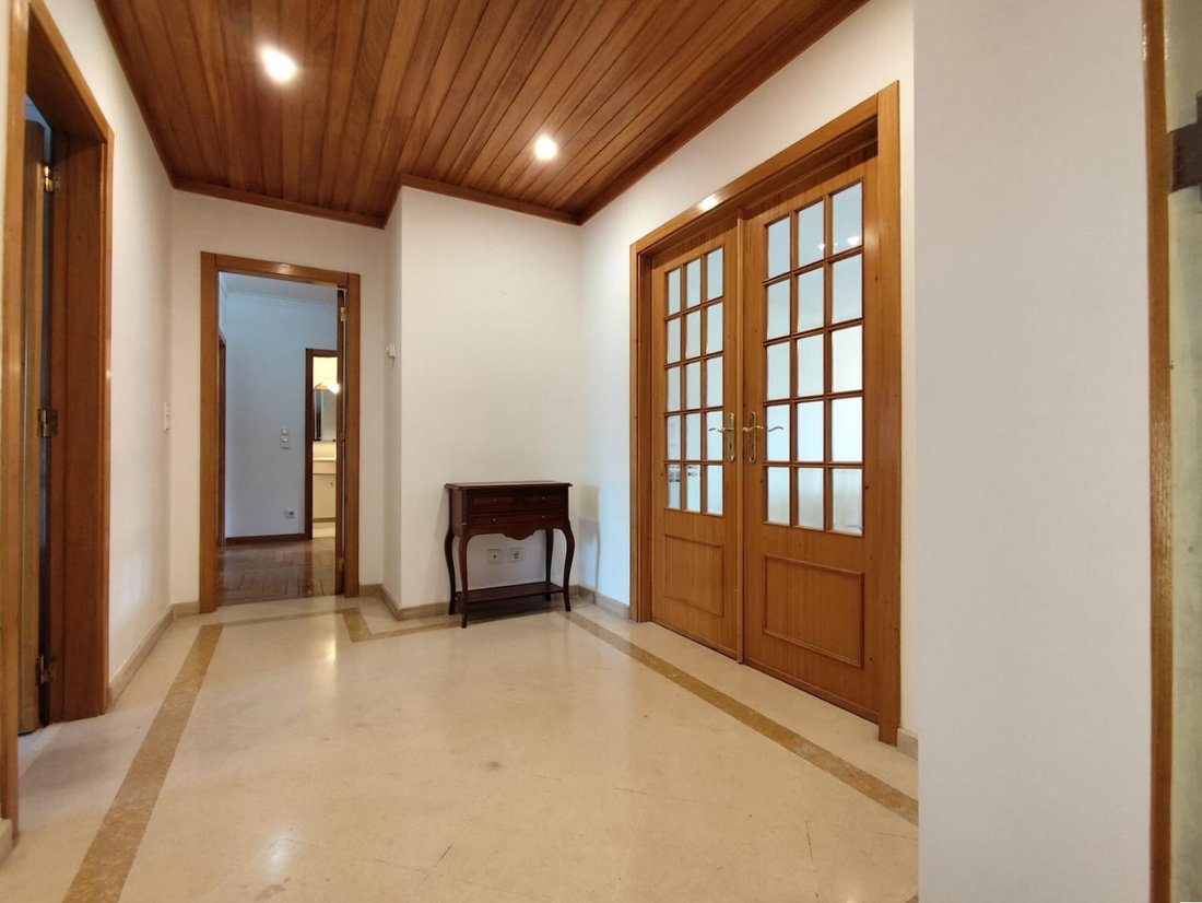 3 Bedroom Apartment In Cascais, Portugal In Cascais E Estoril, Lisbon ...