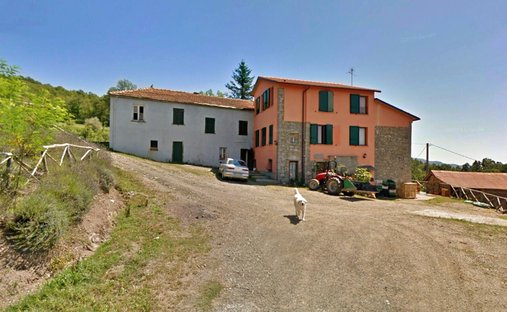 Luxury investment property country homes for sale in Varese Ligure ...