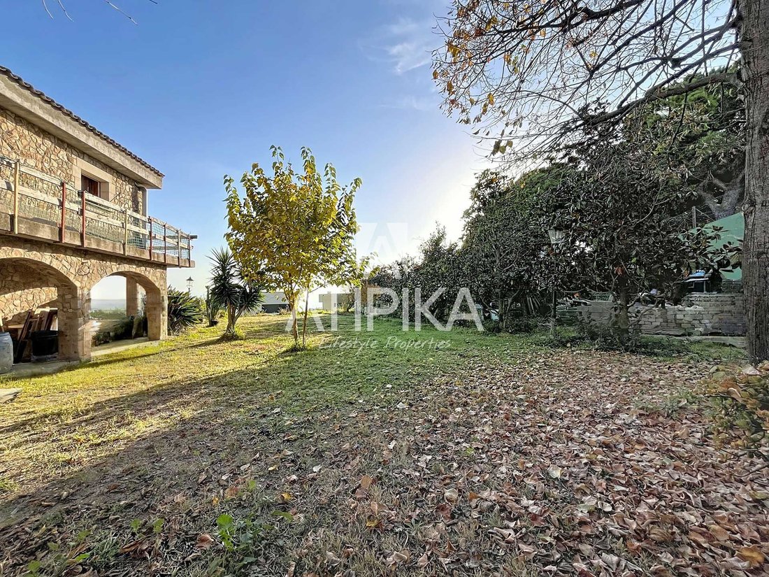 Terrain De 3 000 M² à Teià Avec Surface Divisée Dans Teià, Catalogne ...