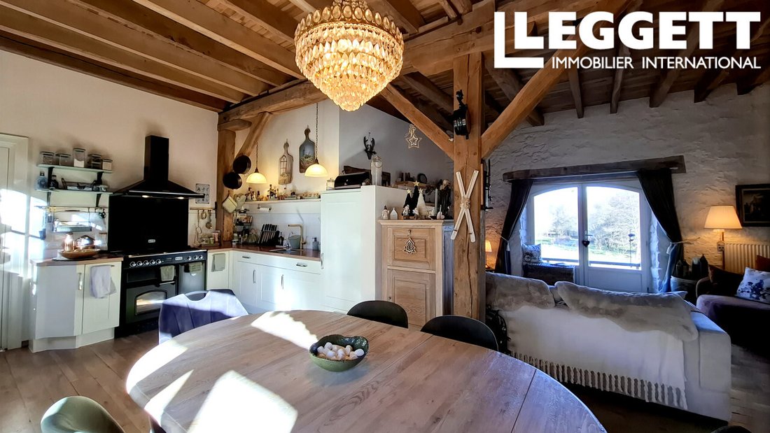 Historic French Mill With Central En Château Chervix, Nueva Aquitania ...