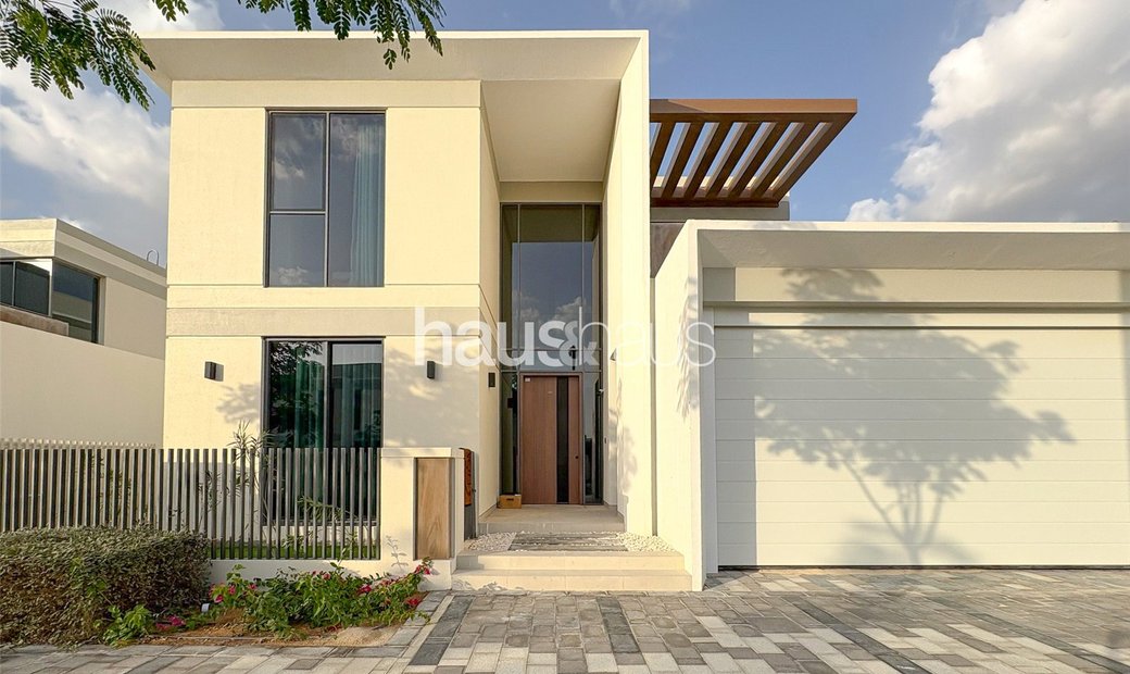 Vacant | Pool | Italian Marble Flooring In Dubai, Dubai, United Arab ...