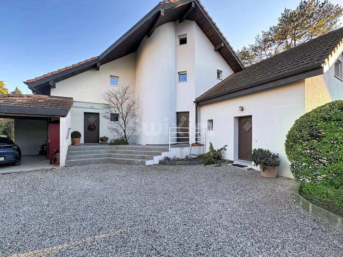 Terre Sainte, Spacious Detached Family Villa In Commugny, Vaud ...