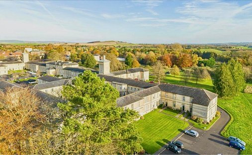 Luxury panoramic / scenic view homes for sale in Devizes, England ...