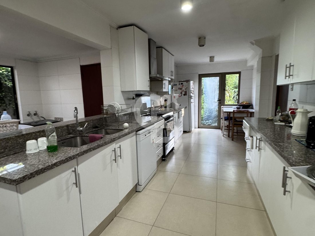 Acceso Controlado. In Lo Barnechea, Región Metropolitana De Santiago ...