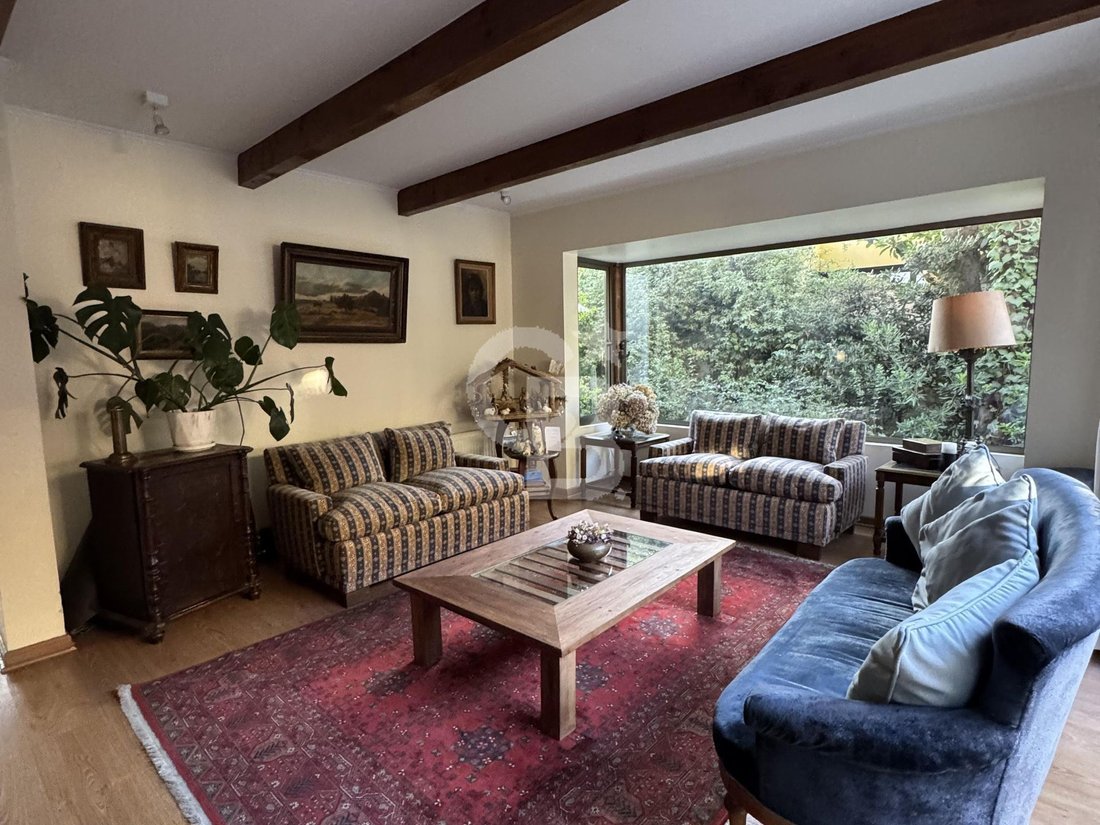 Acceso Controlado. In Lo Barnechea, Región Metropolitana De Santiago ...