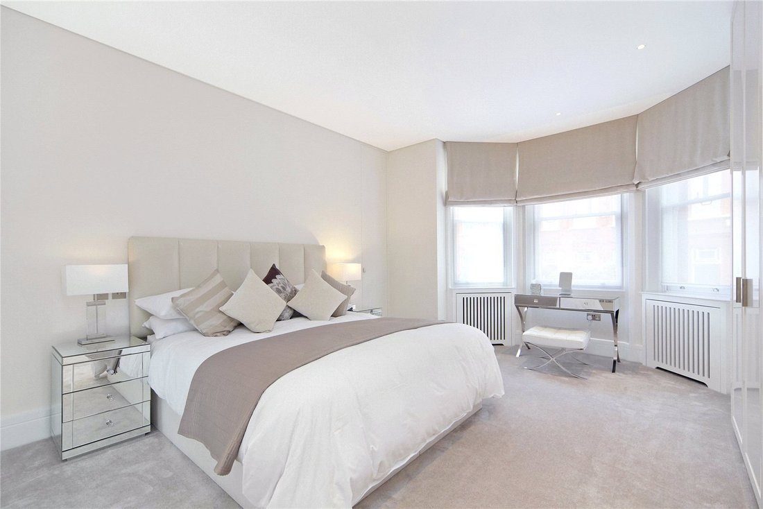 Wynnstay Gardens, London In London, England, United Kingdom For Sale ...