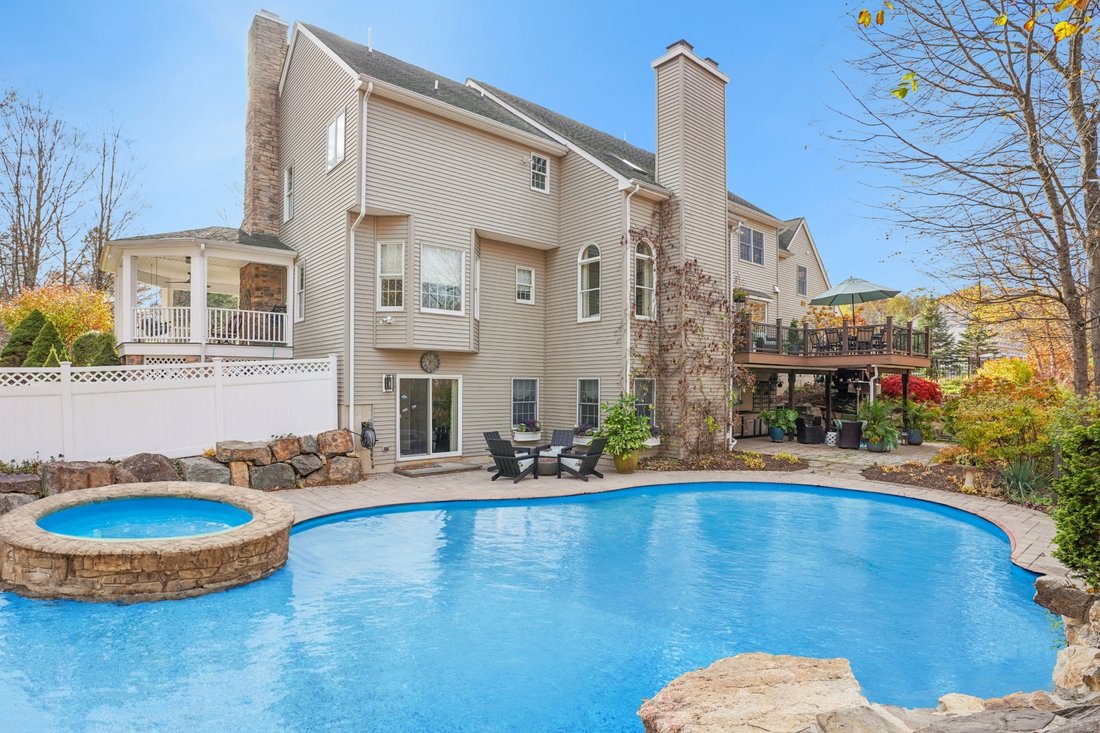 Luxury Contemporary Design Nestled En Long Valley, Nueva Jersey ...