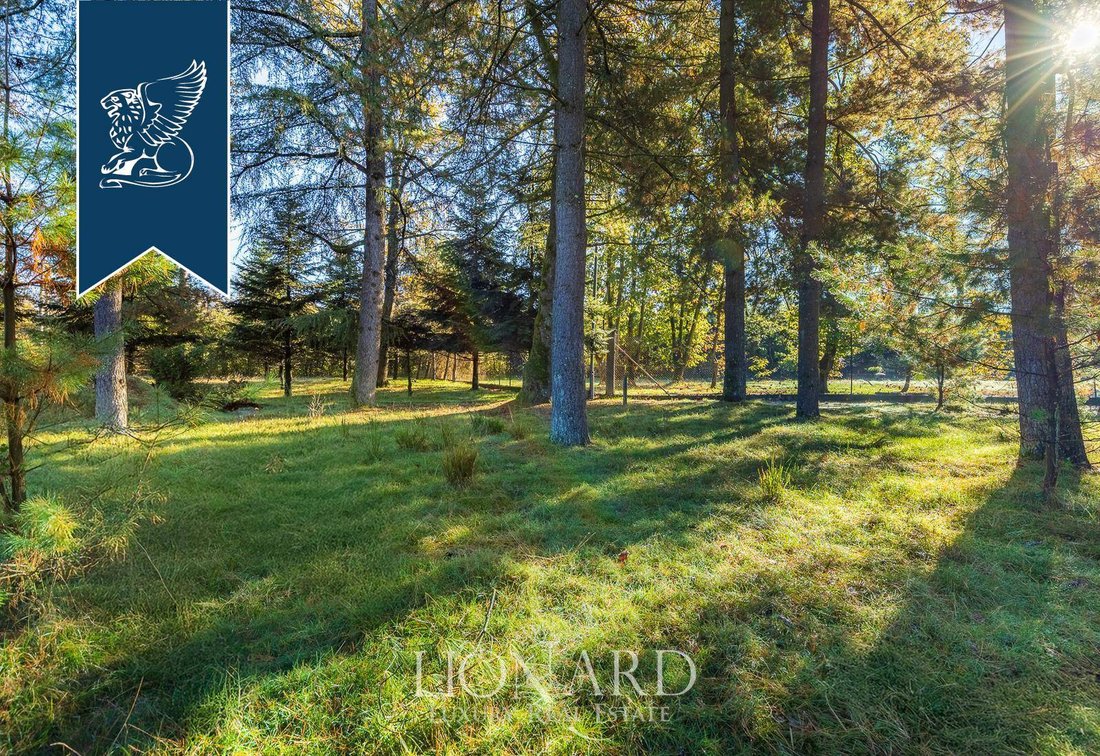 Villa Historique Avec Réserve Naturelle Et Piscine Près De Dans Piémont ...