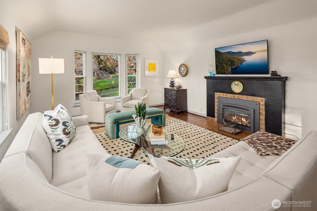 Retraite Paisible Avec Des Vues Apaisantes Dans Seattle, Washington ...