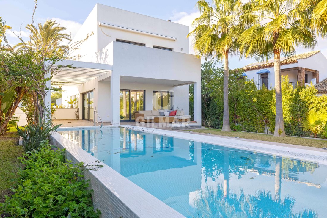Marbella Villa In Elviria Cabopino, Marbella, Spain For Sale (16925212)