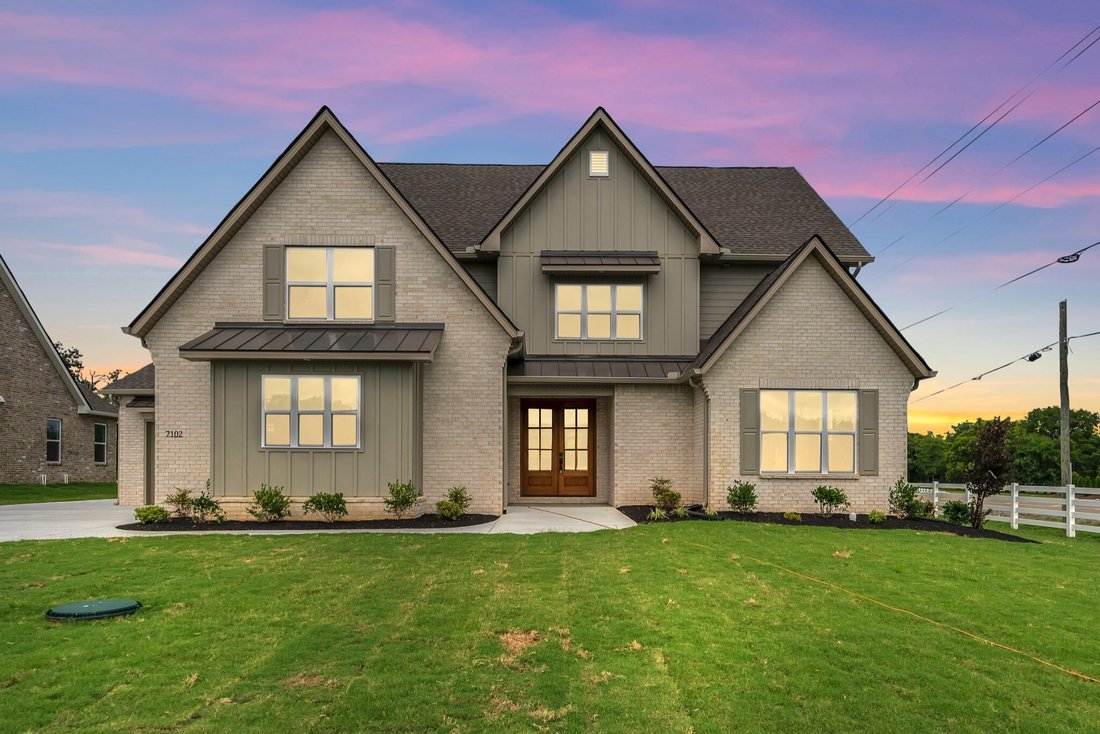 Single Family Residence In Christiana In Bell Buckle, Tennessee, United ...