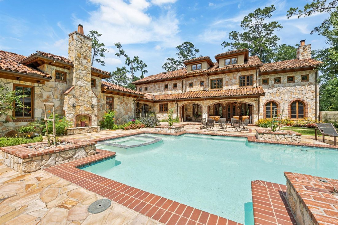 Single Family Residence In Houston In Houston, Texas, United States For ...