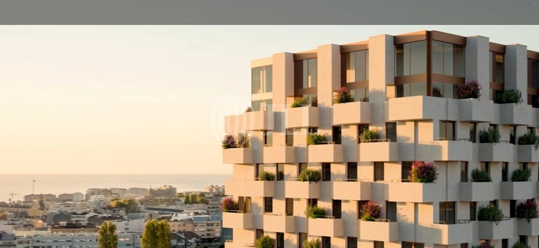 Penthouse 3 Bedroom In Matosinhos E Leca Da Palmeira, Porto District ...