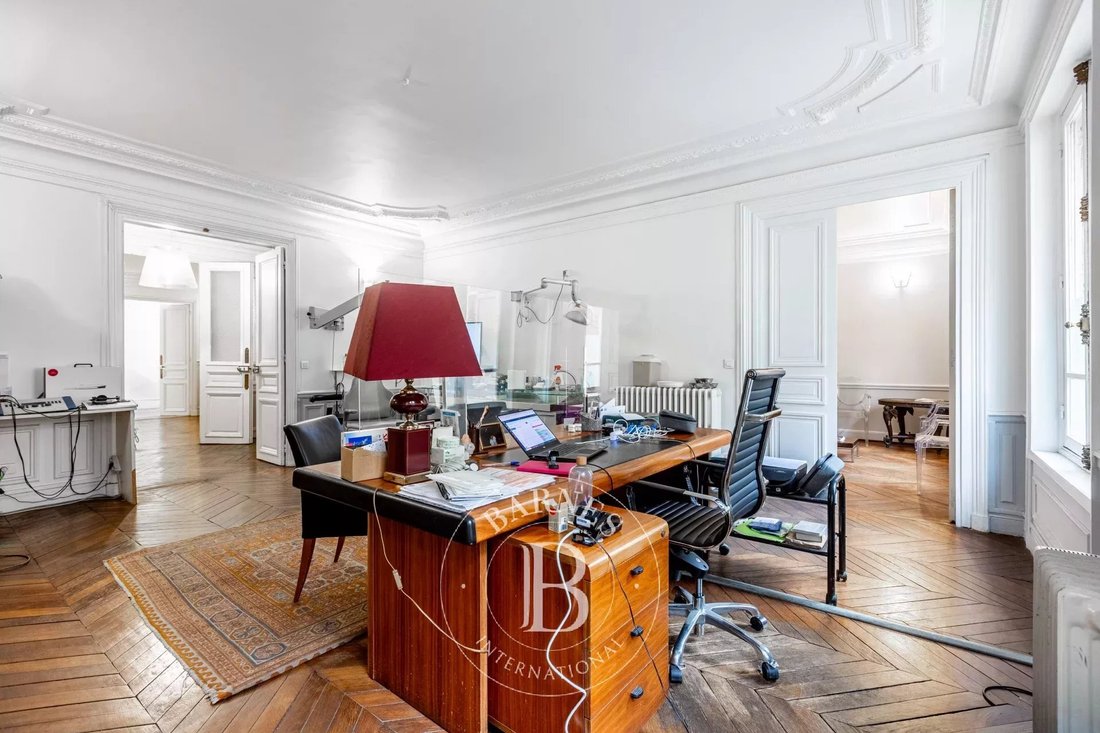 Paris 8 Square Du Roule 130 M² Apartment In Paris, île De France ...