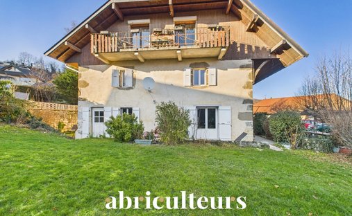 Lujo cima de una colina casas en venta en Charvonnex, Auvernia-Ródano ...