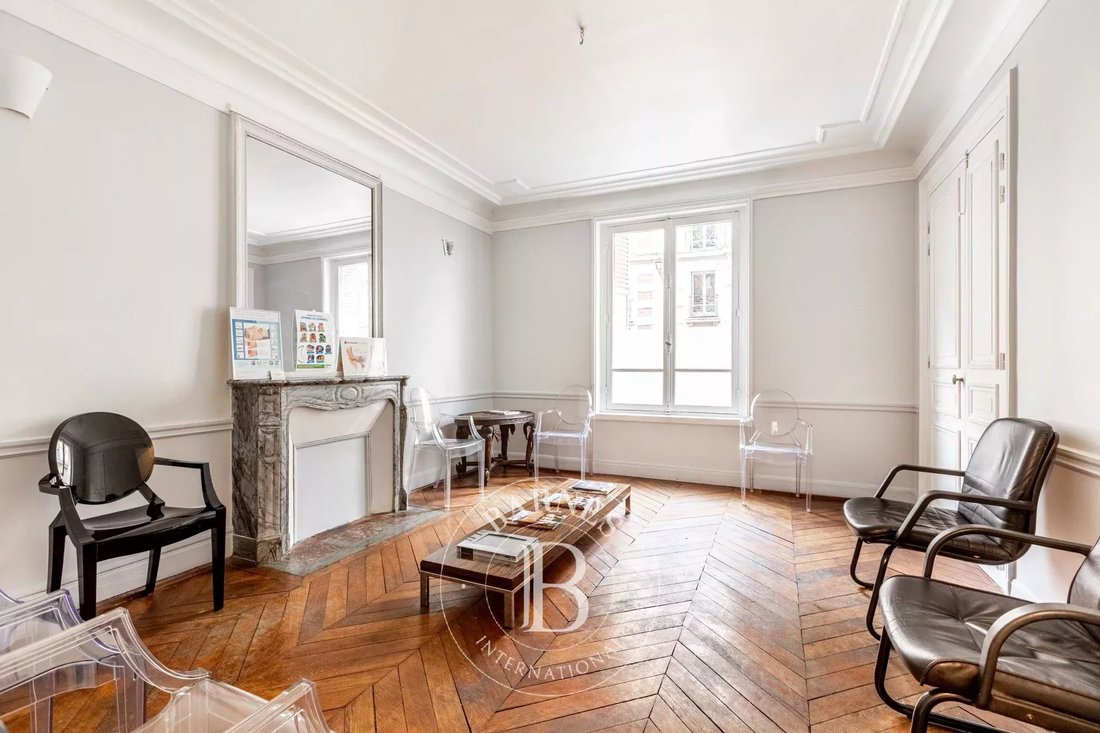 Paris 8 Square Du Roule 130 M² Apartment In Paris, île De France ...