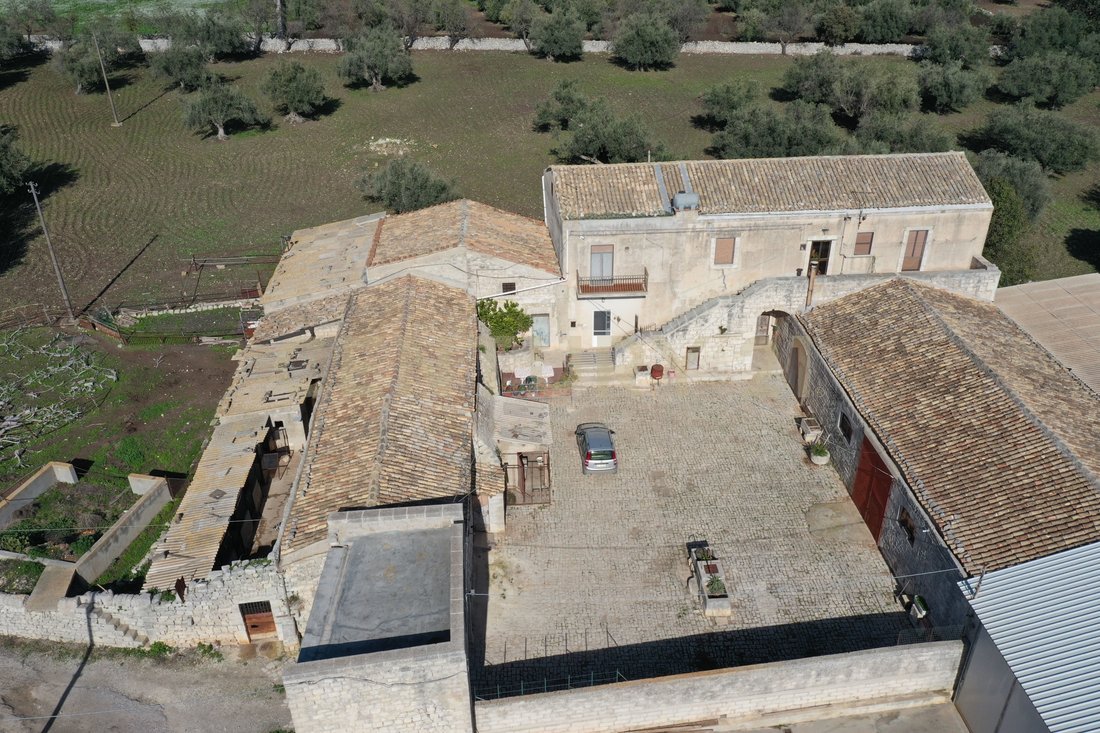 Detached Rural Home On Sale Modica (Rg) Dans Modica, Sicile, Italie à ...