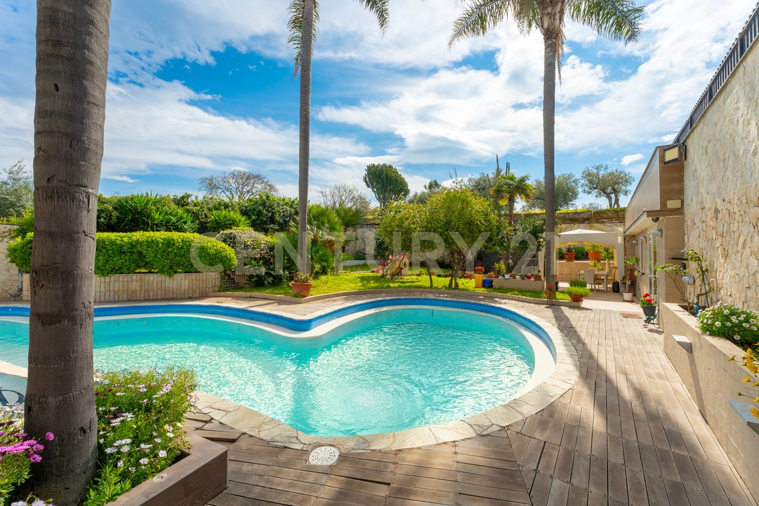 Villa Individuelle à Vendre Aci Castello Dans Aci Castello, Sicile ...