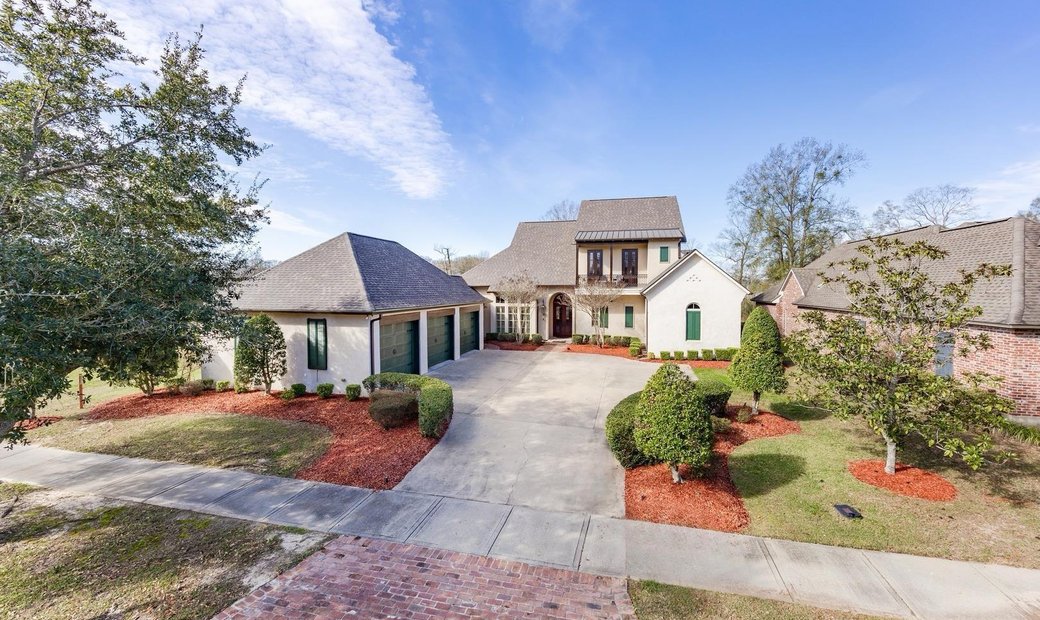 Wohnhaus Zachary In Zachary, Louisiana, Vereinigte Staaten Zu Verkaufen ...