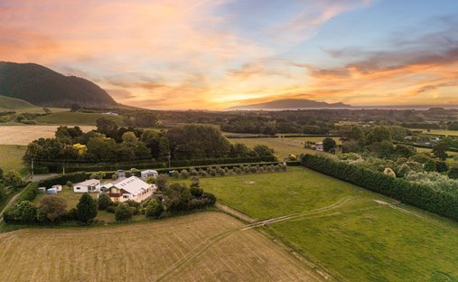 Luxury homes for sale in Te Horo, Wellington, New Zealand | JamesEdition