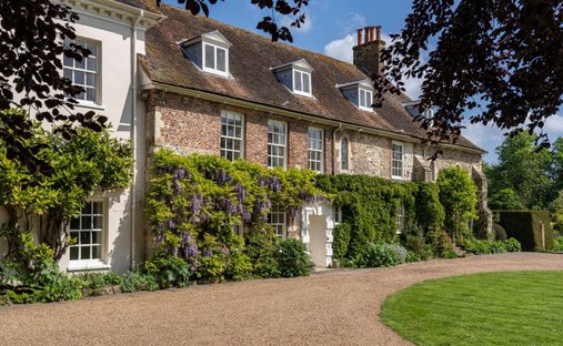 Immobilienmakler Andrew Harwood | JamesEdition