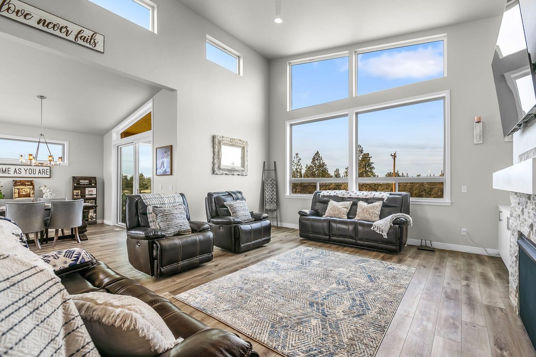 Single Family Residence In Redmond In Redmond, Or, United States For ...