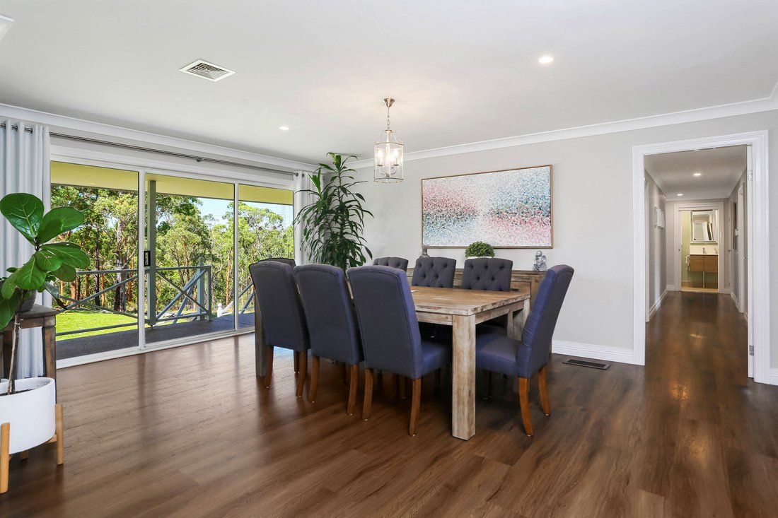 Expansive Lifestyle Acreage With Bright In Galston, New South Wales ...