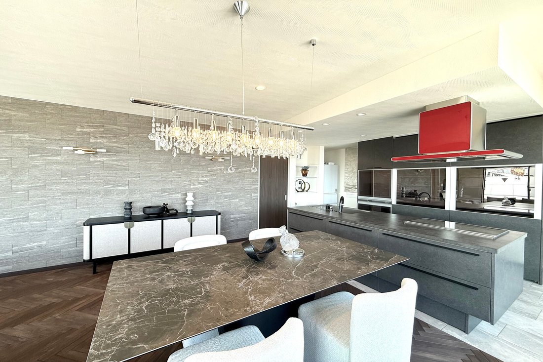 Atami Momoyama House En Atami, Prefectura De Shizuoka, Japón En Venta ...