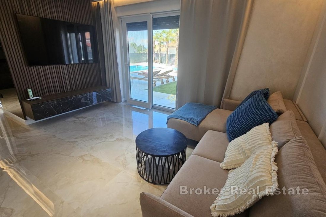 Modern Apartment With Garden And In Vrh, Primorje Gorski Kotar County ...