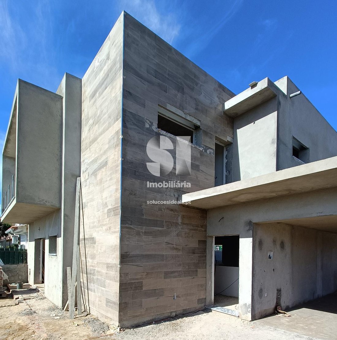 Set?Bal Moradias In Azeitao (Sao Lourenco E Sao Simao), Setubal ...