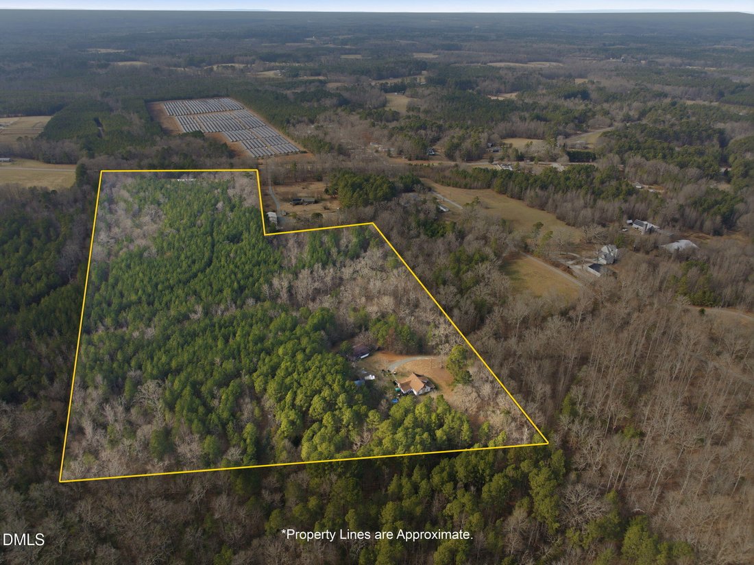 Single Family Residence In Chapel In Chapel Hill, North Carolina ...