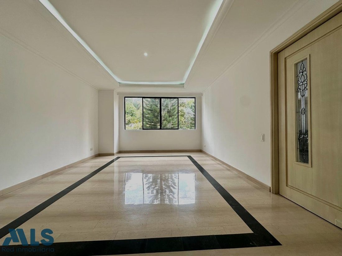 Apartment For Sale In A Town Between Balsos In Medellín, Antioquia ...