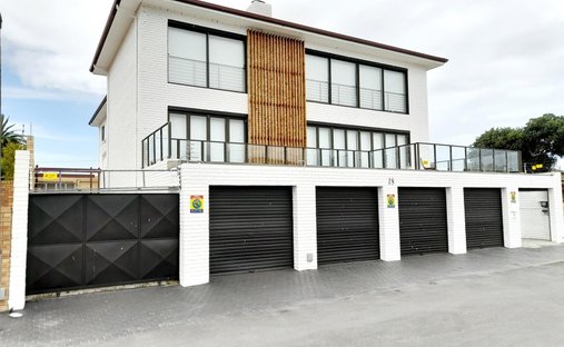 Lujo vista al río casas en venta en Klein Brak River, El Cabo ...