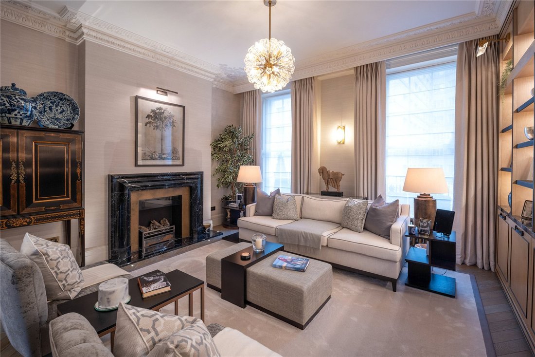 Albany Street, Regent's Park, London In London, England, United Kingdom ...