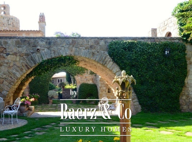 Palace [[Off Market]], Golden Triangle Baix Empordà, Costa Brava. In ...