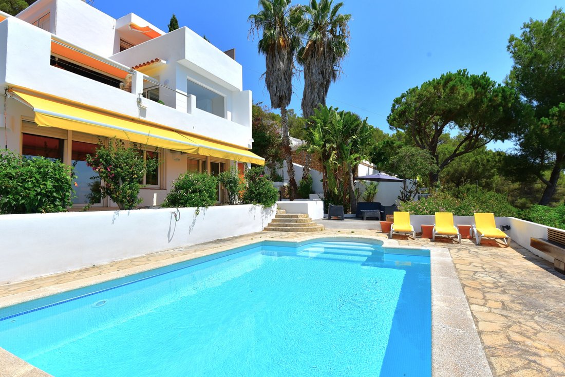 Elegante Villa In Cala Llonga, Santa Eulària Des Riu, Balearische ...