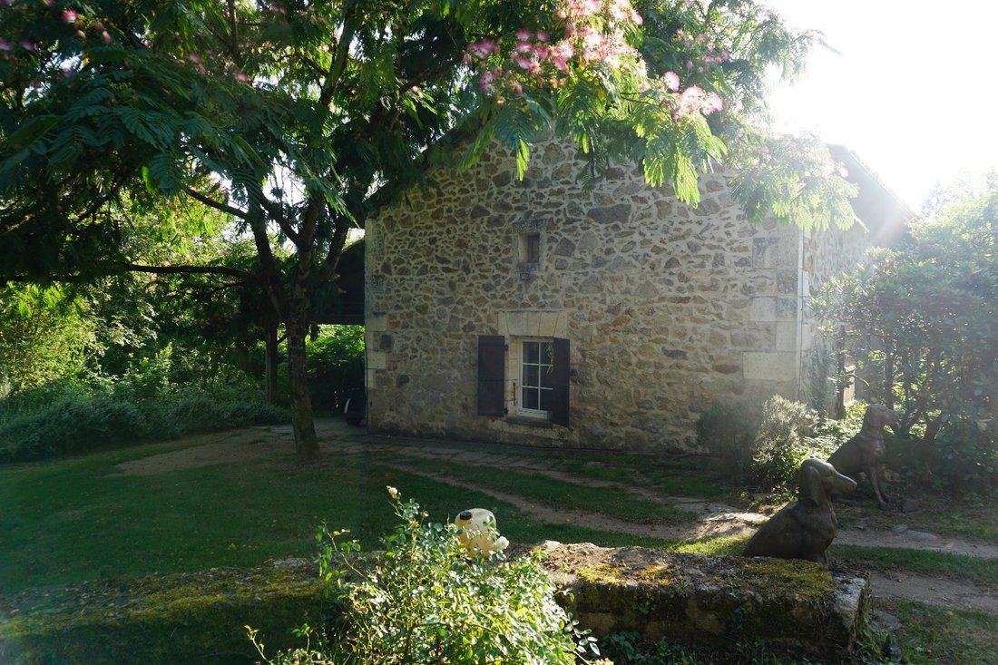 21 Hectare Estate With Two Ponds, En Busserolles, Nueva Aquitania, Francia En Venta (16935925)