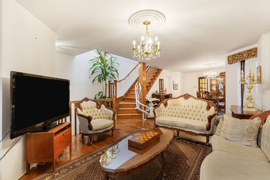 460 Av. Madison Montréal In Montréal, Québec, Kanada Zu Verkaufen ...