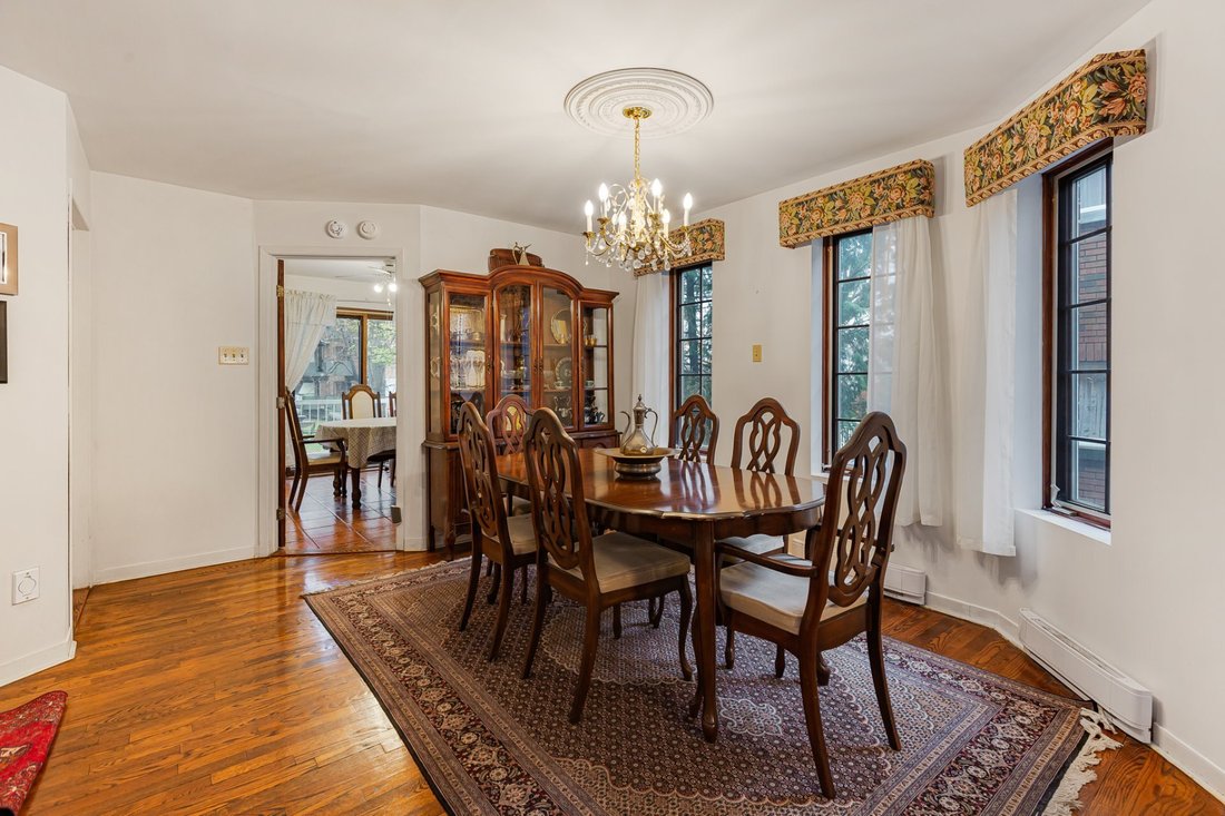 460 Av. Madison Montréal In Montréal, Québec, Kanada Zu Verkaufen ...