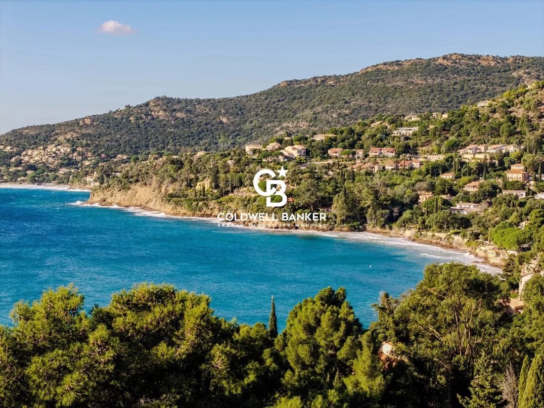 Villa Dans Rayol Canadel Sur Mer, Provence Alpes Côte D'azur, France à ...