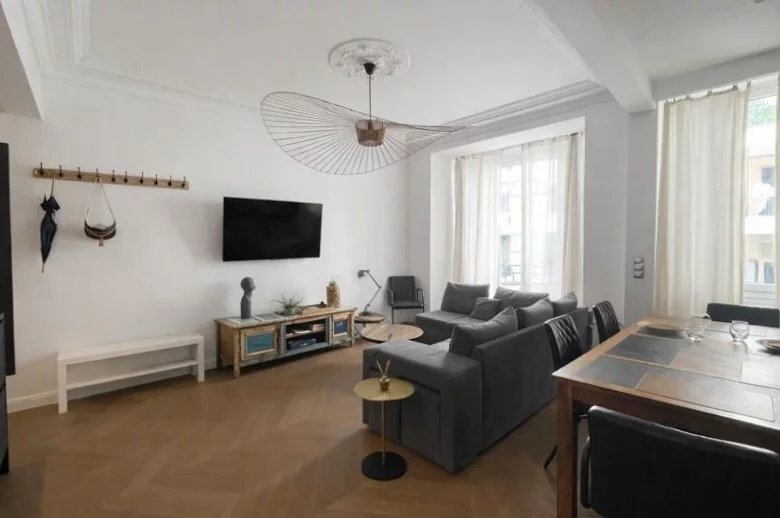 Nice Apartment In Nice, Provence Alpes Côte D'azur, France For Sale ...