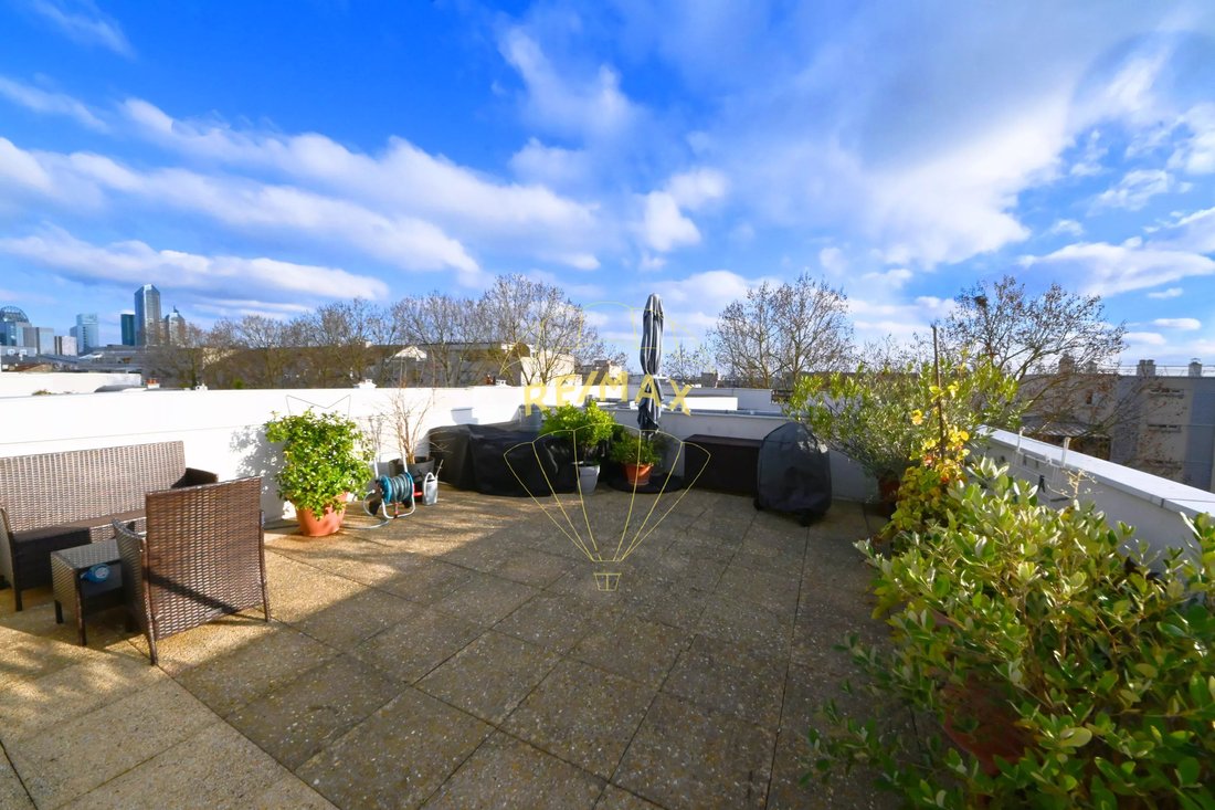 Suresnes Apartment In Suresnes, île De France, France For Sale (16937923)