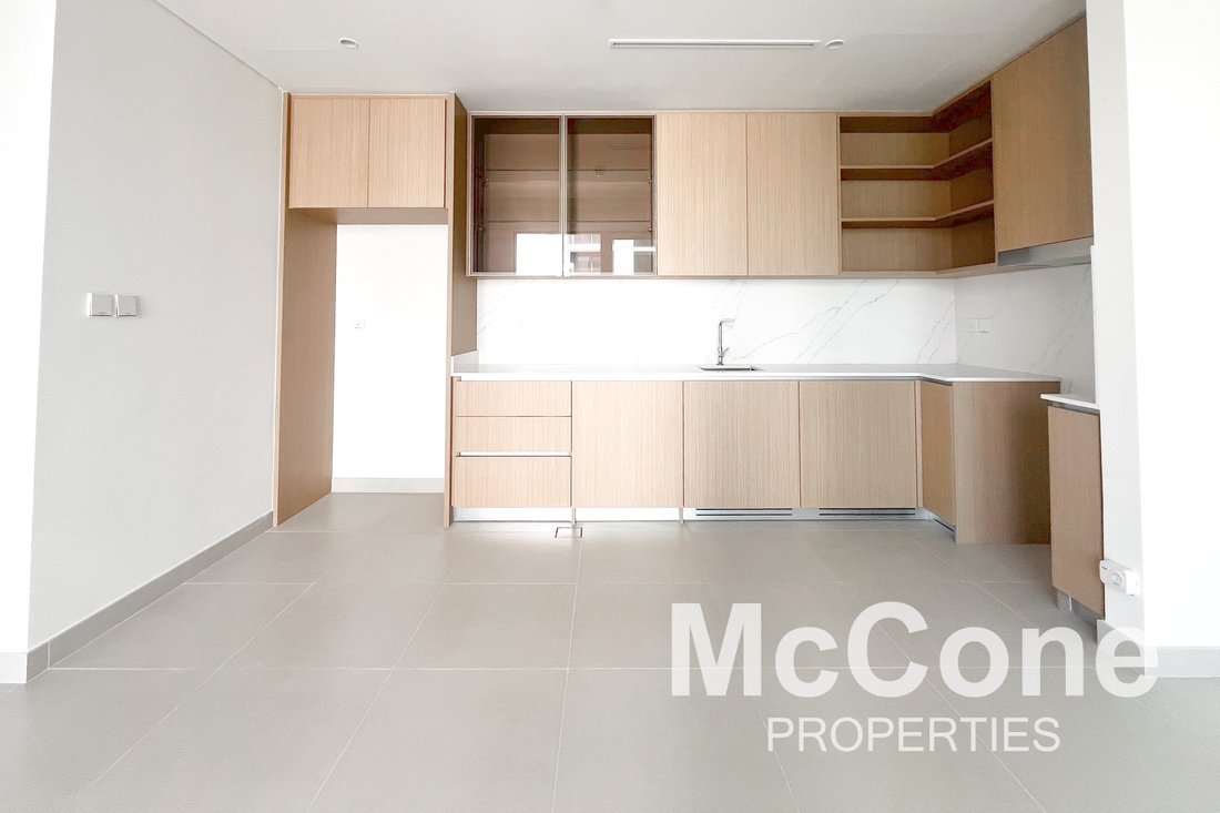 High Floor | Pool And Park View | In Dubai, Dubai, United Arab Emirates ...