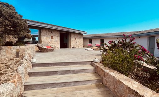 Listados Inmobiliarios de Room&Suite Group srl - Italy | JamesEdition