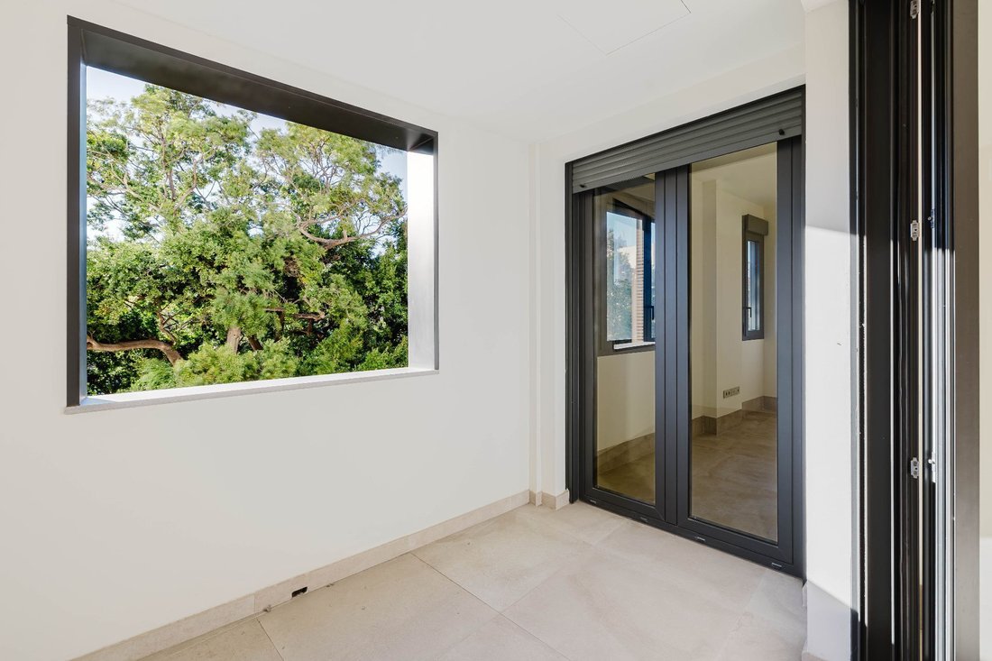 Premium Neubauwohnung Zum Verkauf — Alameda In Centro, Malaga, Spanien ...