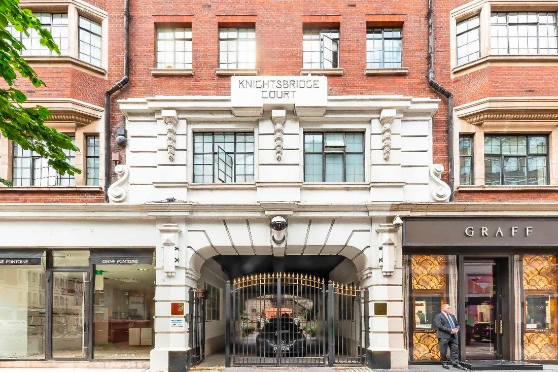 Sloane Street, Sw1 X In London, England, Vereinigtes Königreich Zu ...