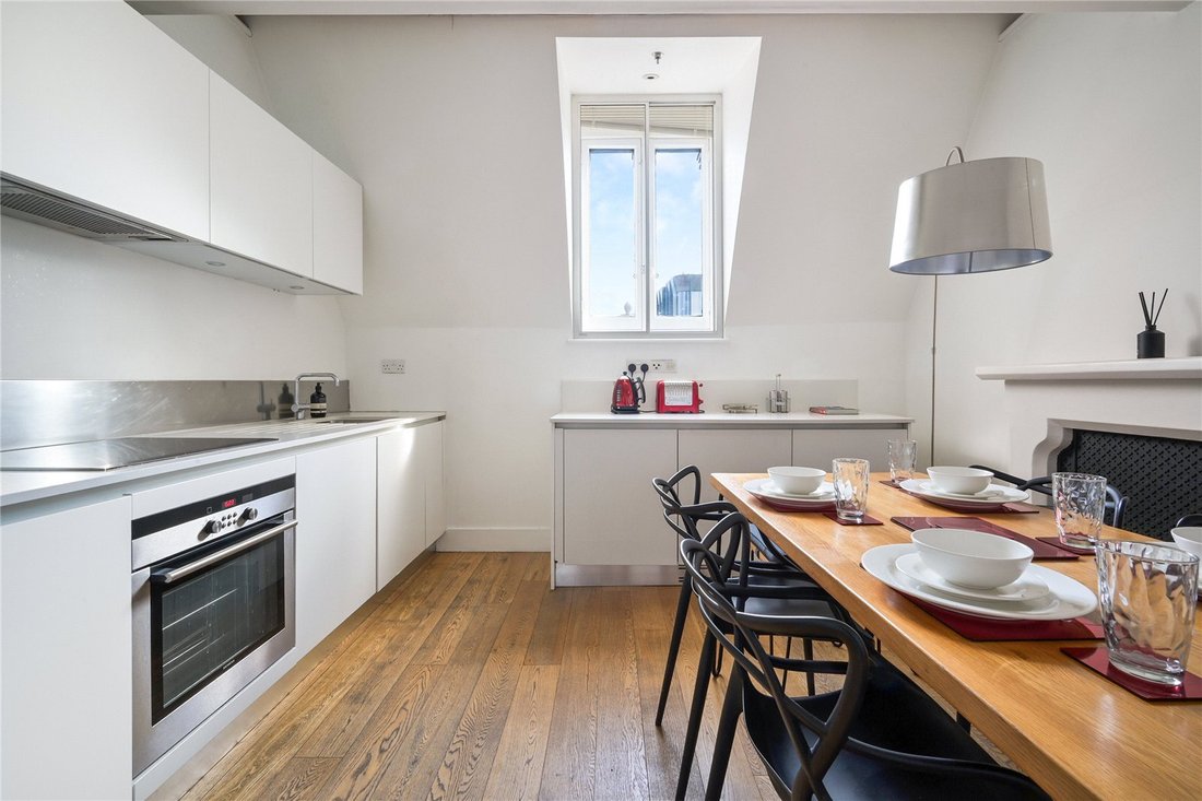 Fabulous Duplex In The Iconic St Pancras En Londres, Inglaterra, Reino ...